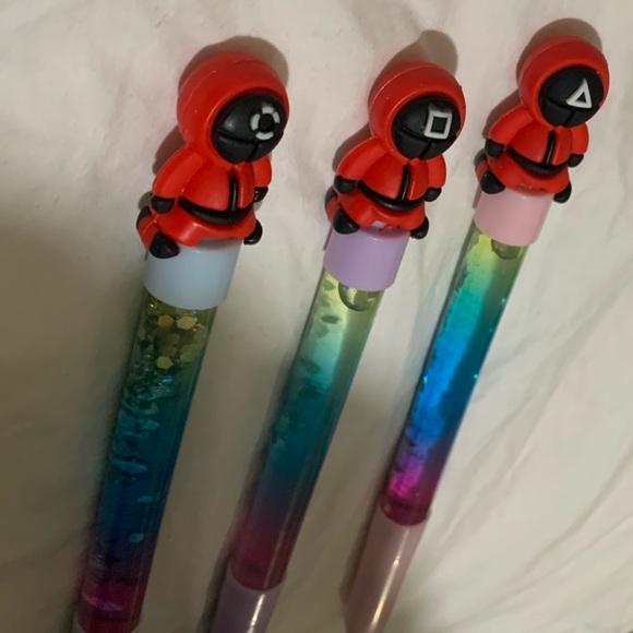 Office | Set Of 3 Squid Game Workers Inspired Liquid Glitter Rainbow ...